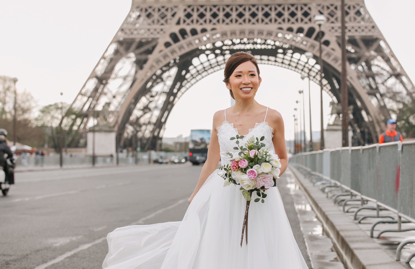 Pre-wedding photo shoot in Paris - Gabi Alves